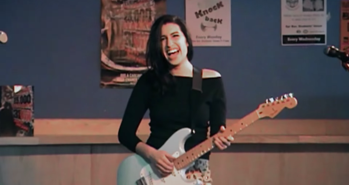 Trailer: Kom tættere på Amy Winehouse i Cannes-rost ‘Amy’-dokumentar ...