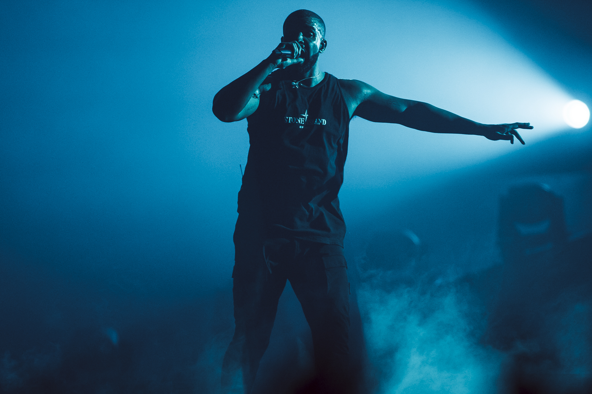 Snapshots: Drake vred kroppen i Royal Arena / se billeder