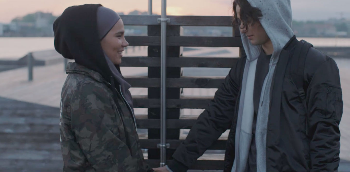 Fri os for klichéen, Sana / 'Skam'