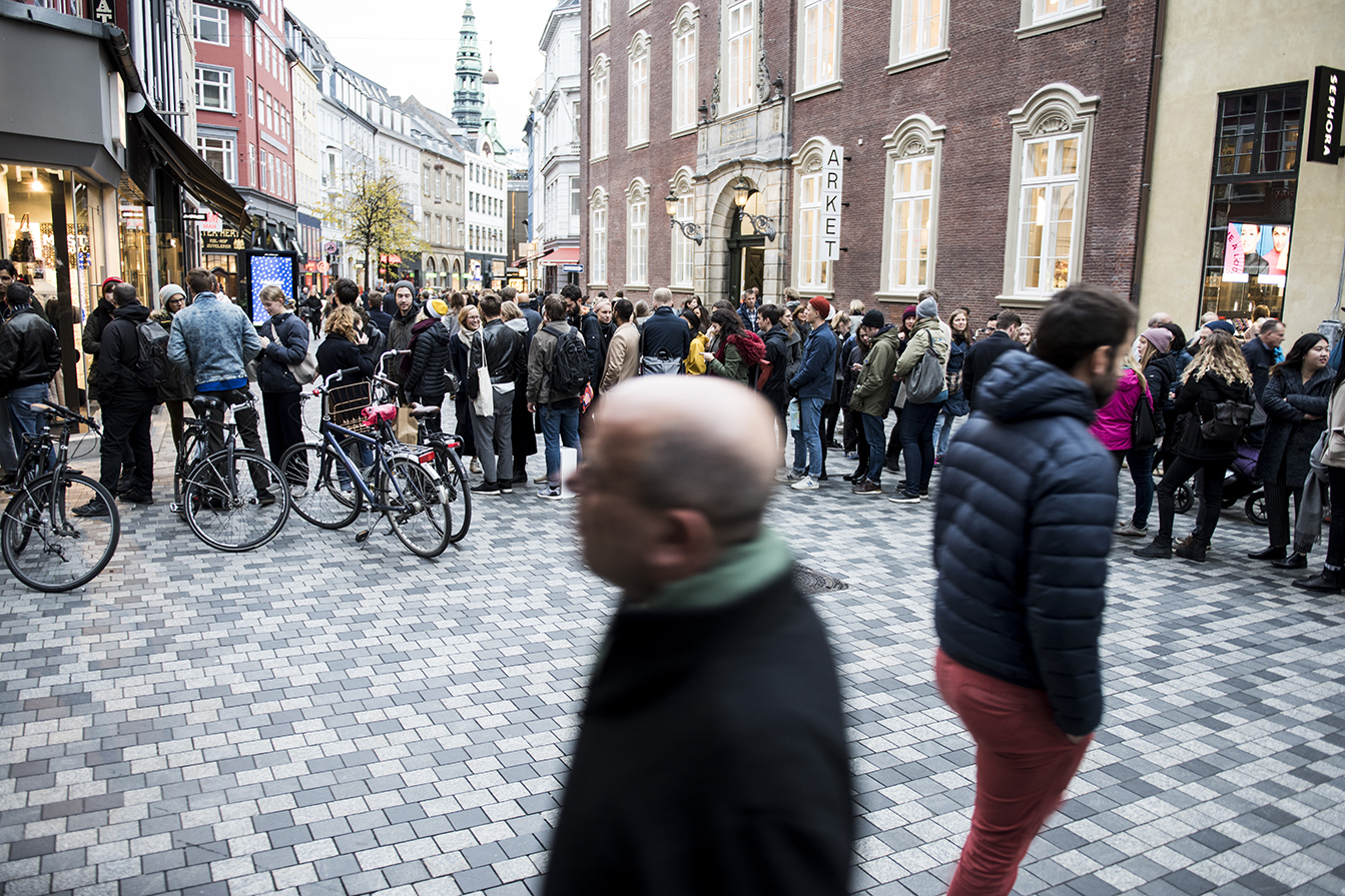 Street style: Rains åbnede ny butik i København / Mode
