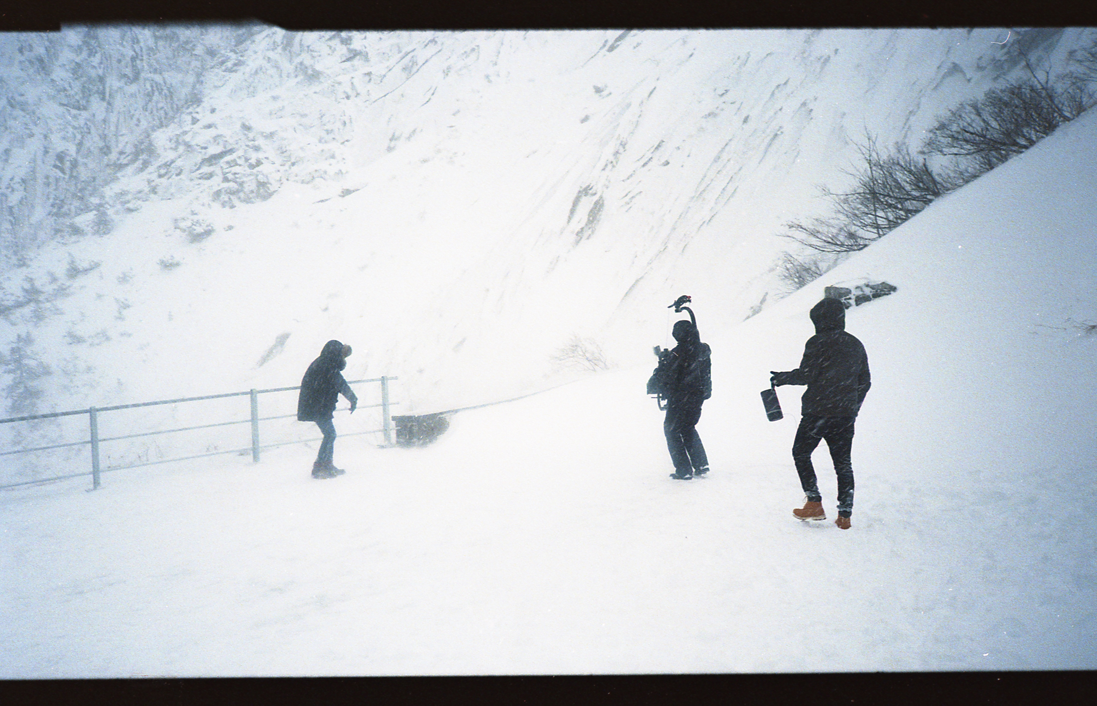 Jorden rundt med Gilli, Kesi og Fouli: Mød holdet bag dansk hiphops ...