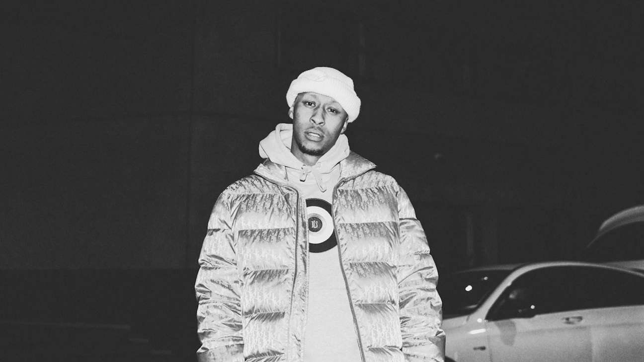 Noah Carter annoncerer nyt album ude snart – spiller teasers på ...