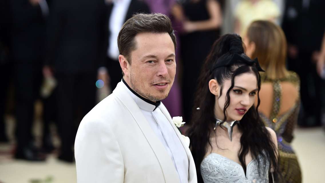 Grimes hævder, at Elon Musk ignorerer deres barns »medicinske krise ...