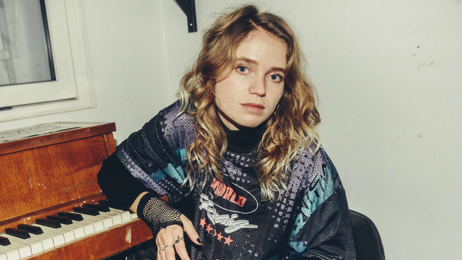 Dopha vil finde vildskaben med messingblæsere og operasangere til ...