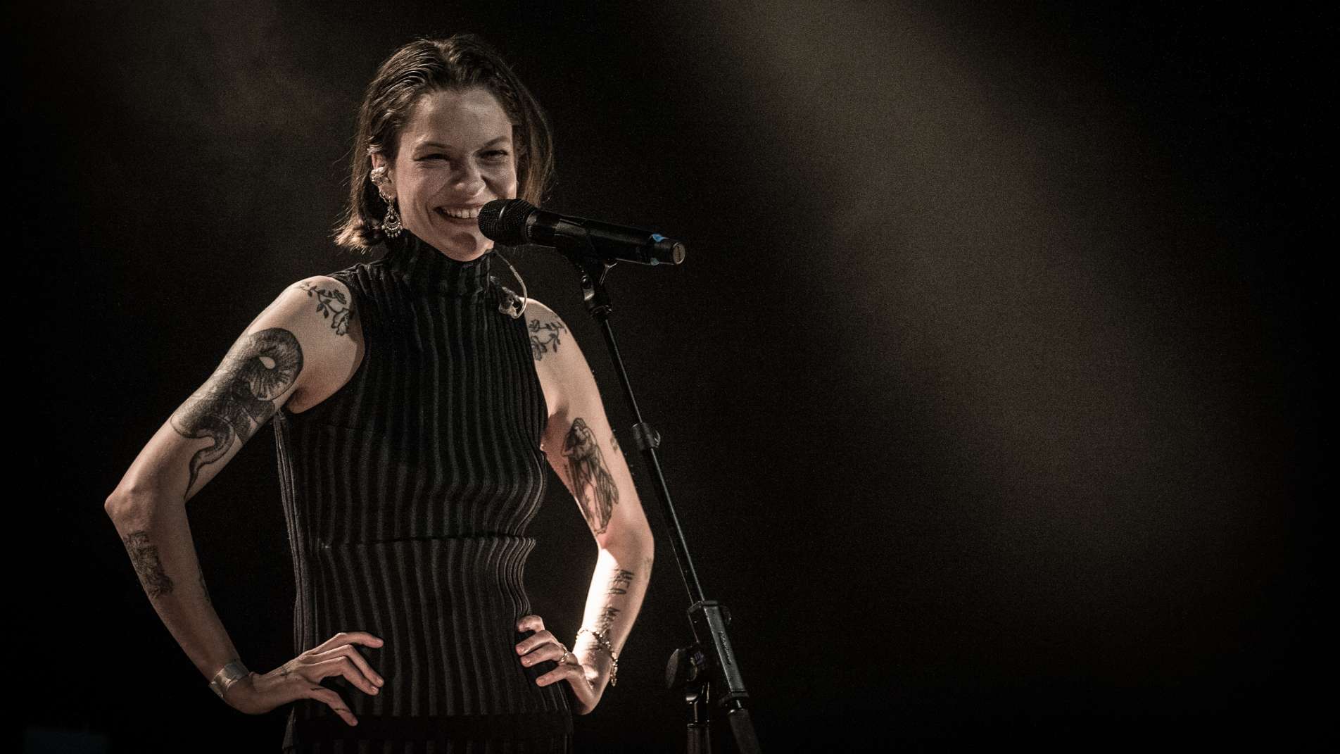Selma Judith holdt publikum på tæerne under fængslende koncert på Hotel ...