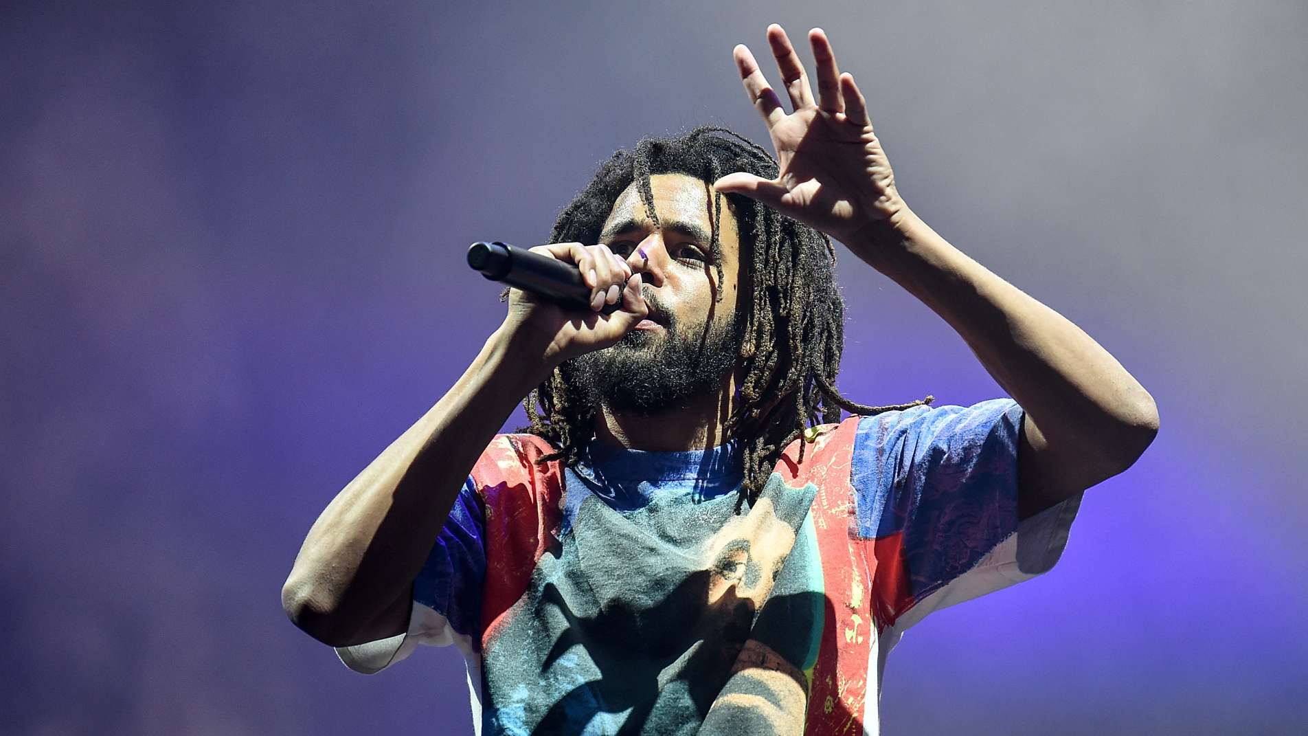 J. Cole deler udgivelsesdato og cover til sit nye album ‘The Off-Season ...