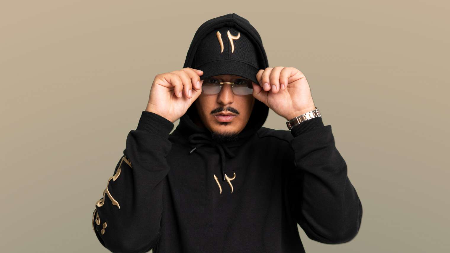 Fouli spilder ikke tiden på debutalbummet ‘Pattaya på beton’ 'Pattaya ...