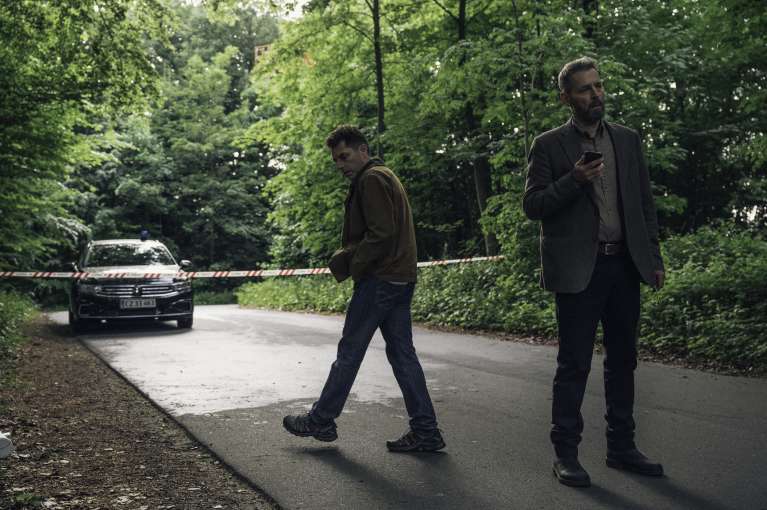 ’Kærlighed for voksne’: Dansk Netflix-film er én lang utroværdig kliché ...