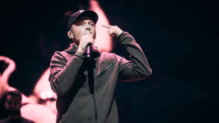 Gilli foreviger sin Royal Arena-triumf i musikvideoen til ‘Life’ / Nyhed