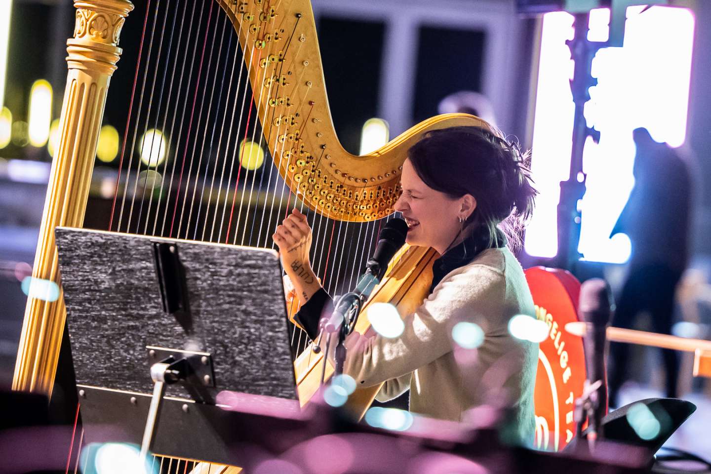 Selma Judith havde fjernet hele scenen, da hun spillede til Crossover i ...