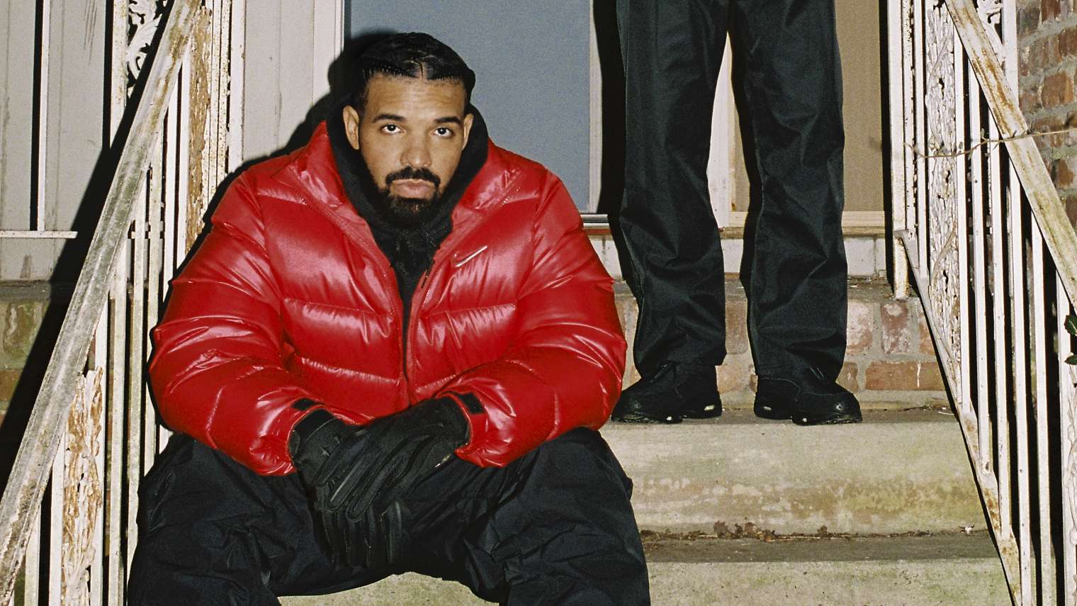 Drake og 21 Savage sagsøgt for millioner af Vogue / Nyhed