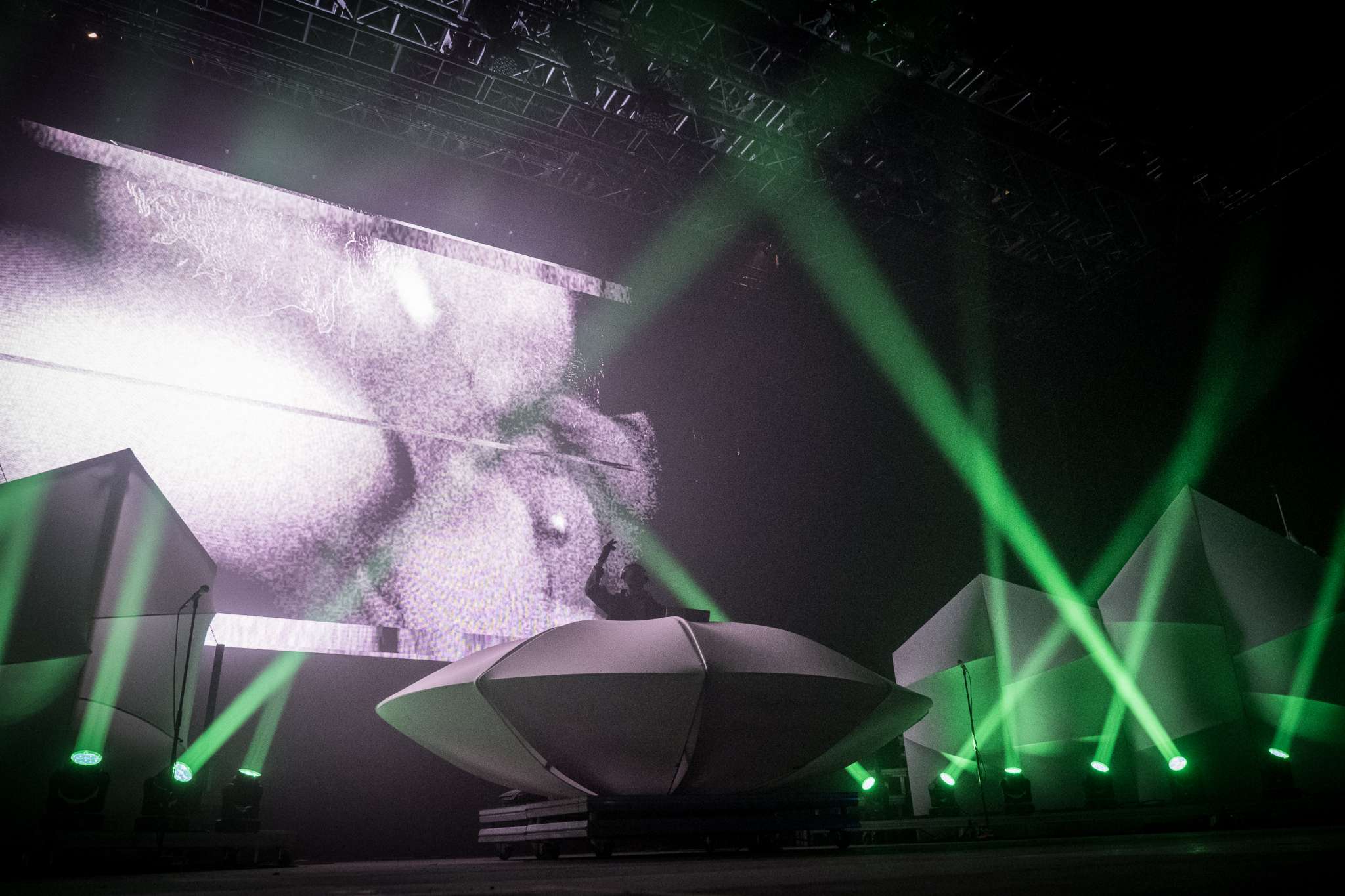 D1ma gav os ikke maskefaldet på Roskilde Festival – han gav os noget ...