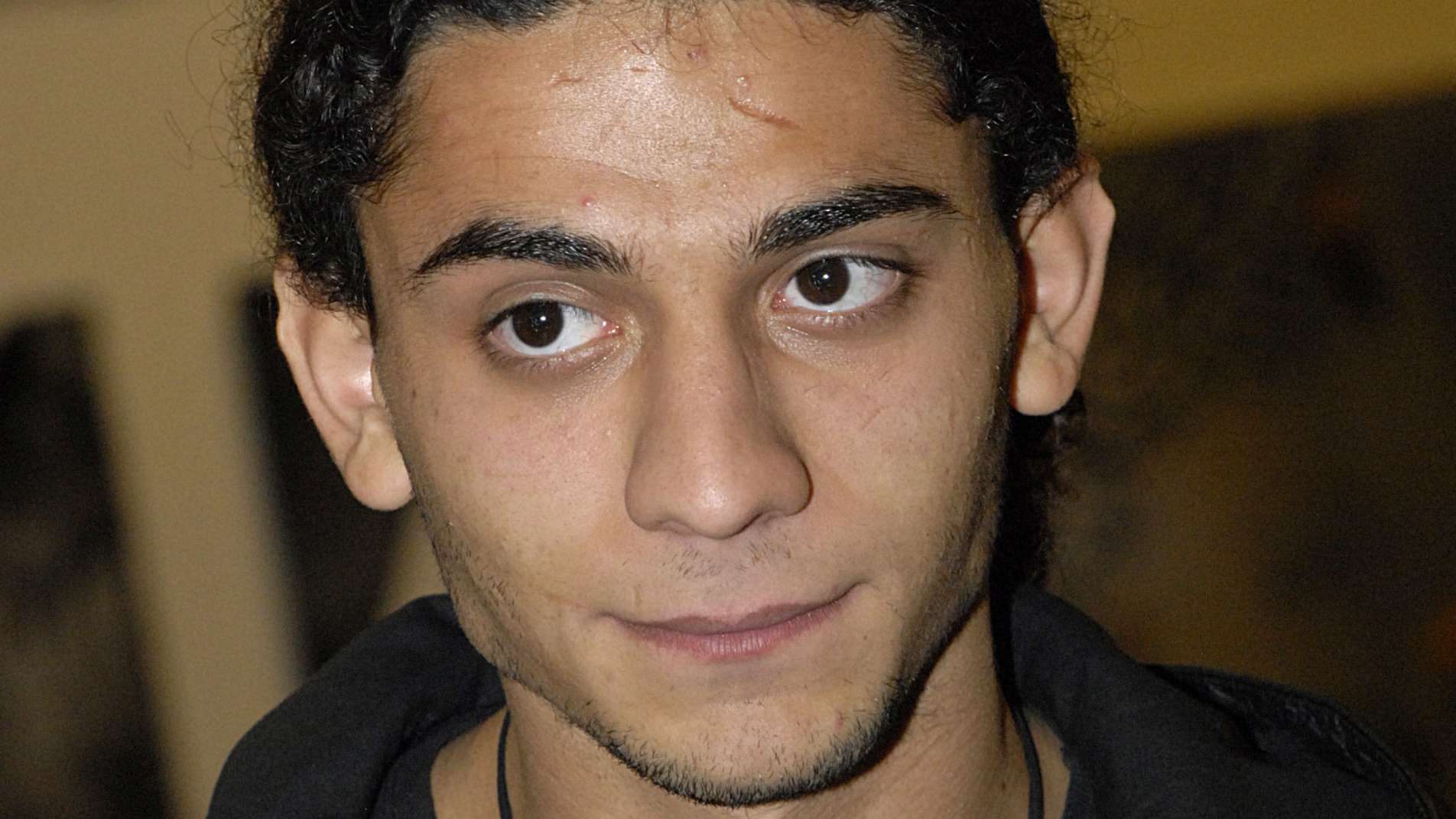 Yahya Hassans mor og søskende fortæller familiens historie i ...