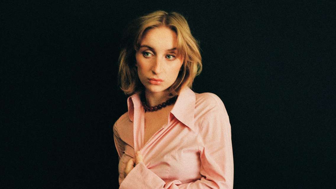 ’Hate Me for This’: Emily Bowens ungdomsfølelser rammer som en ...