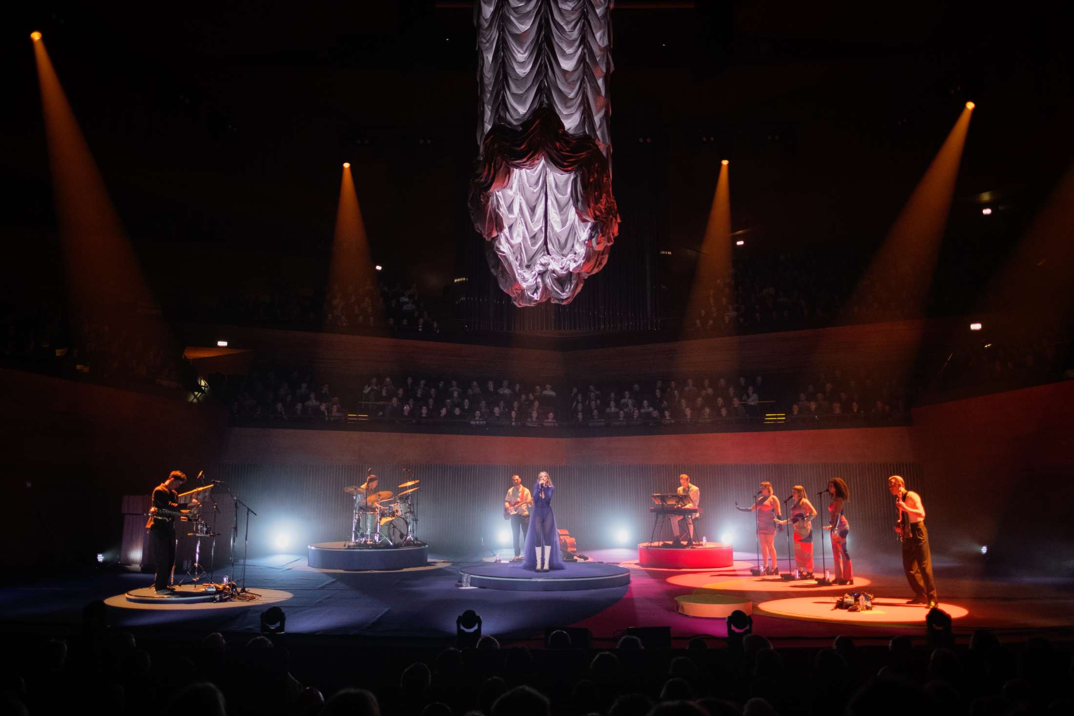 Emma Sehested Høeg blev omsluttet af en kæmpemæssig puppe i DR ...