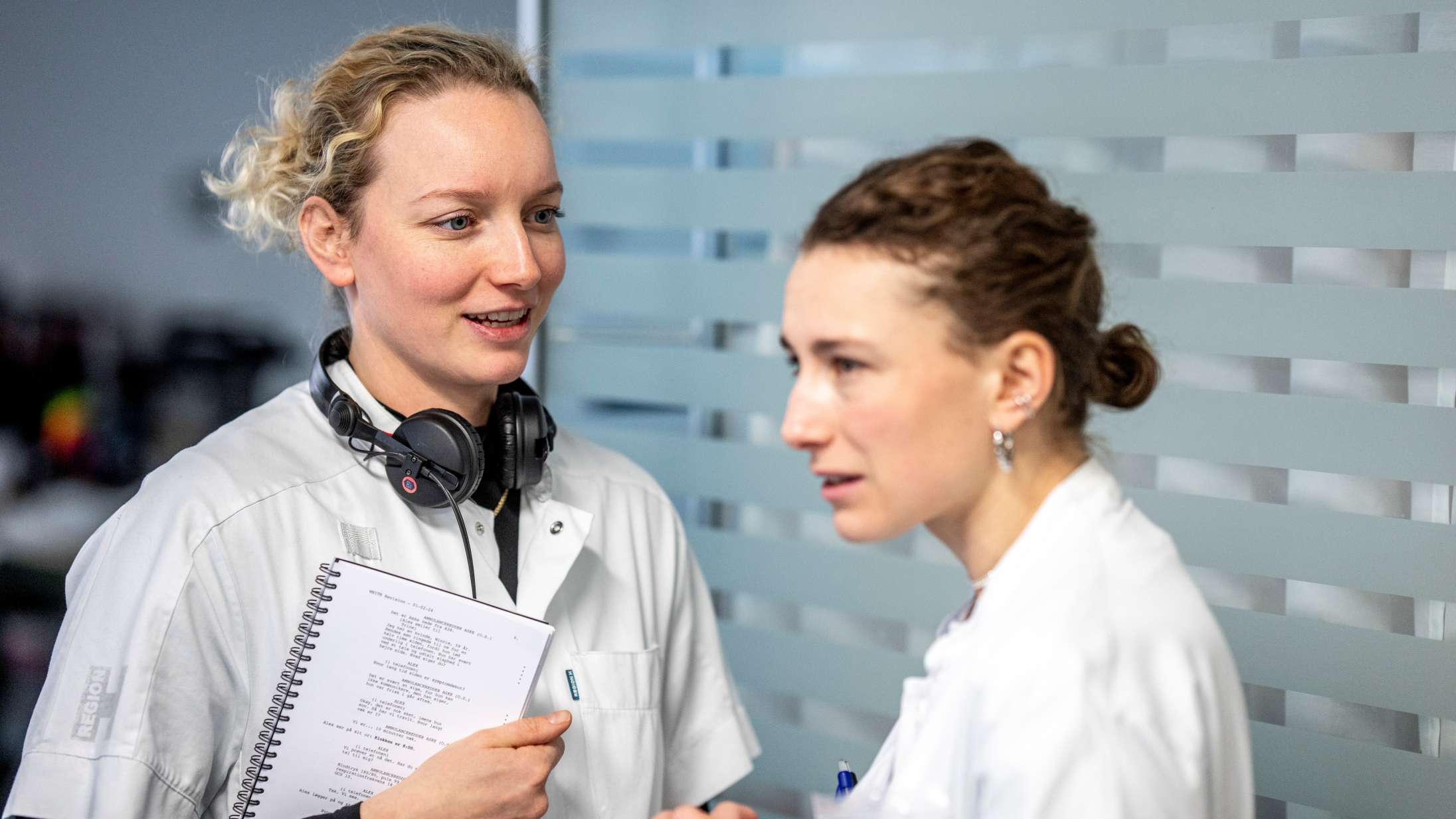 Debutinstruktør om samarbejdet med Trine Dyrholm: »Jeg tror også, det er en oplevelse for hende ...