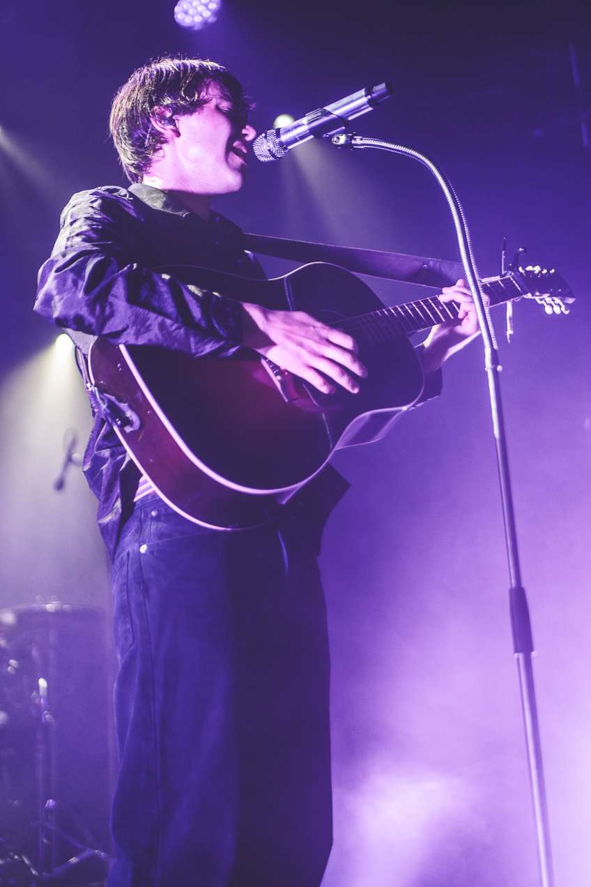 Publikum næsten overdøvede forsangerens mikrofon, da veloplagte Aphaca ...