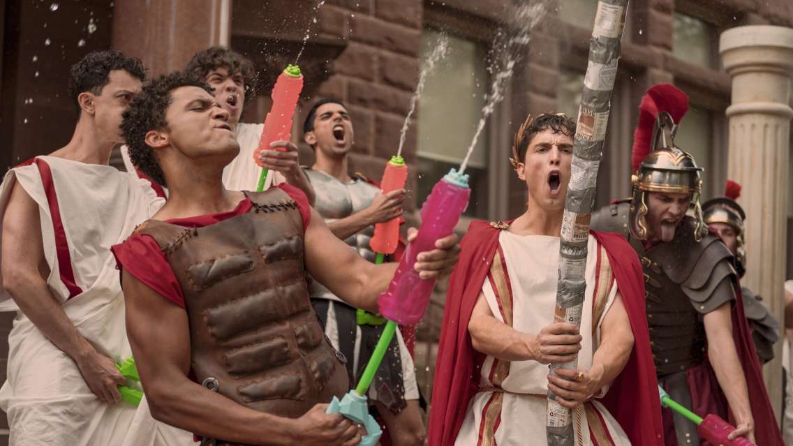 ’Overcompensating’: Charli XCX er et af højdepunkterne i ekstremt ...