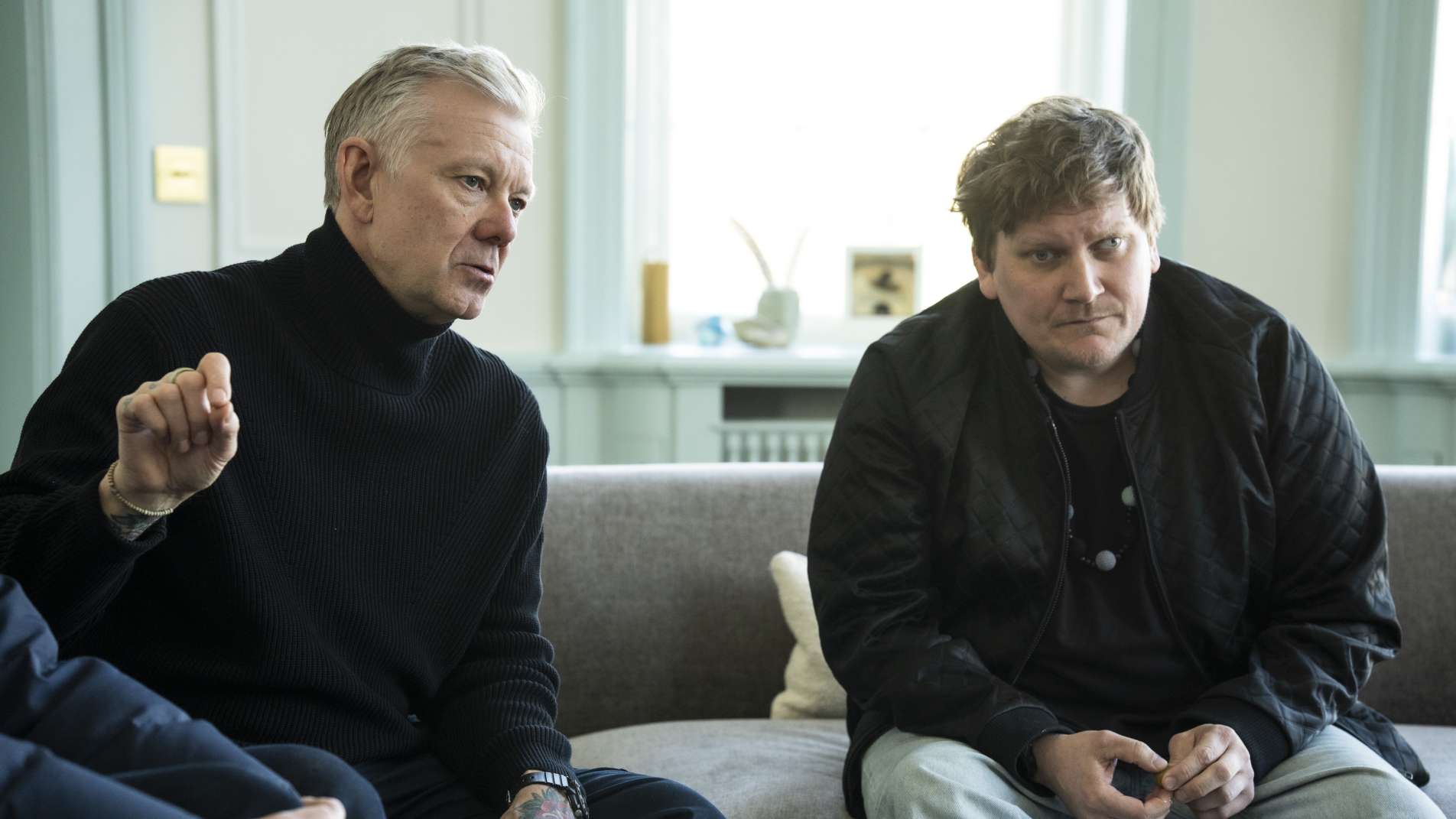 Casper og Frank før jubilæumssæson af ’Klovn’: »Det er pinligt på en ...