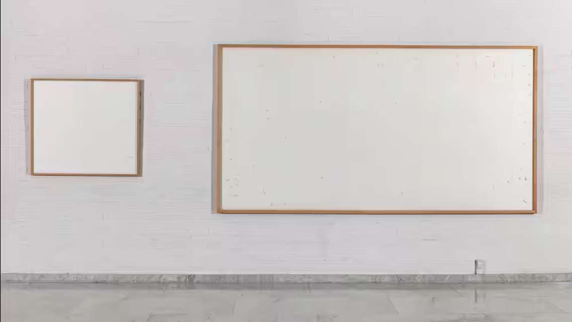 ’Tag pengene og løb’: Det mest omdiskuterede, danske kunstværk i nyere ...