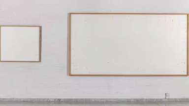 ’Tag pengene og løb’: Det mest omdiskuterede, danske kunstværk i nyere ...